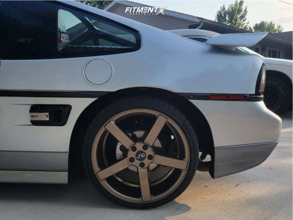 1987 Pontiac Fiero GT with 18x8 JNC Jnc026 and Michelin 215x35 on ...