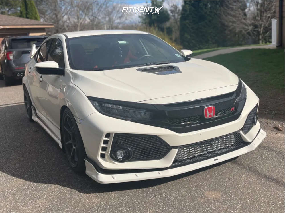 Enkei TS-7 18x9.5 45 Gloss Black | 535-895-1245BK | Fitment Industries