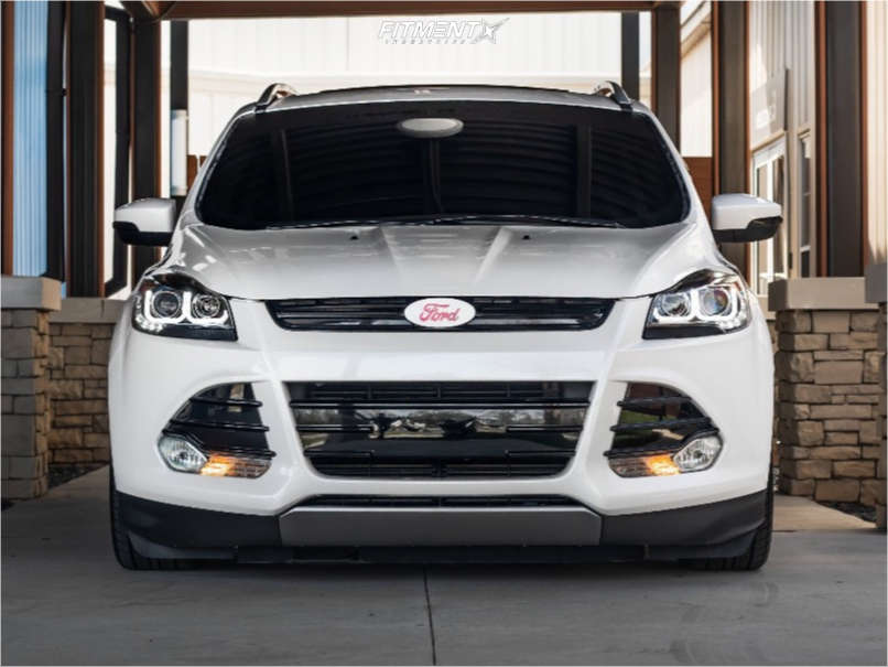 2014 Ford Escape Titanium with 19x8.5 Rotiform Rse and Vercelli 235x40 ...