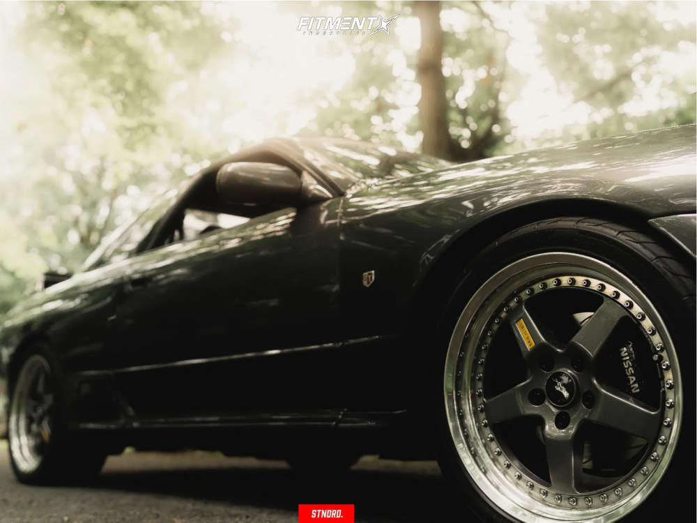 1990 Nissan Skyline GT-R with 18x9.5 Desmond Wise Sport and Hankook ...