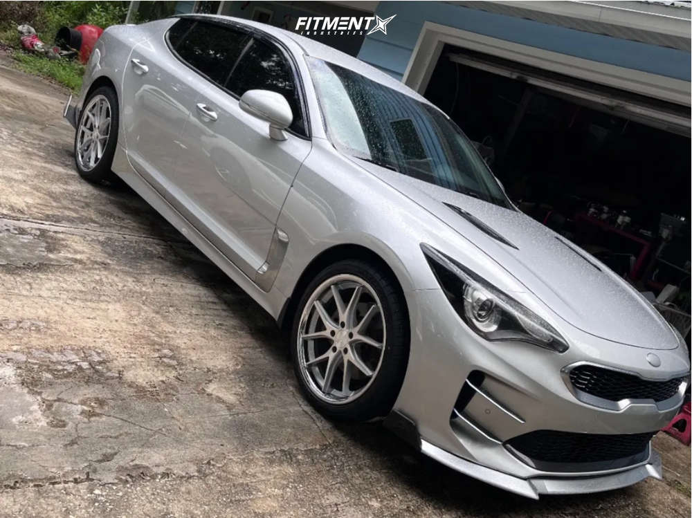 2018 Kia Stinger Base with 19x8.5 Ferrada FR2 and Lexani 255x35 on ...