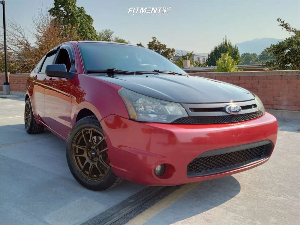 2011 Ford Focus SES with 16x8 Konig Heliogram and Michelin 225x50 on ...