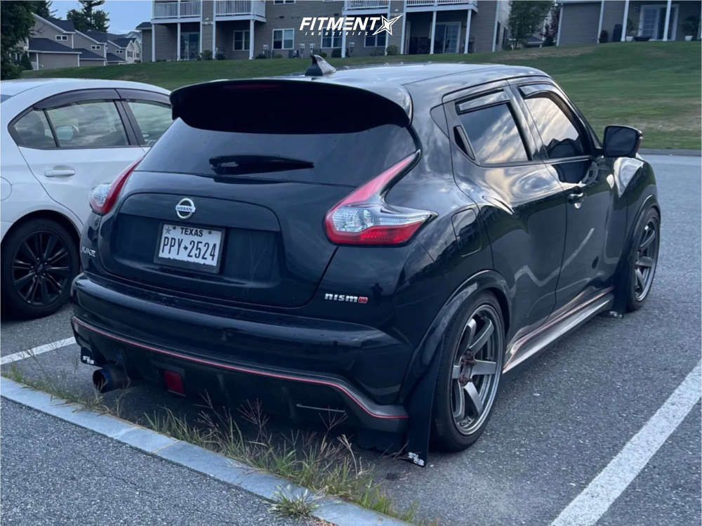 2015 Nissan Juke Nismo with 18x8.5 JNC Jnc014 and Nitto 245x40 on ...