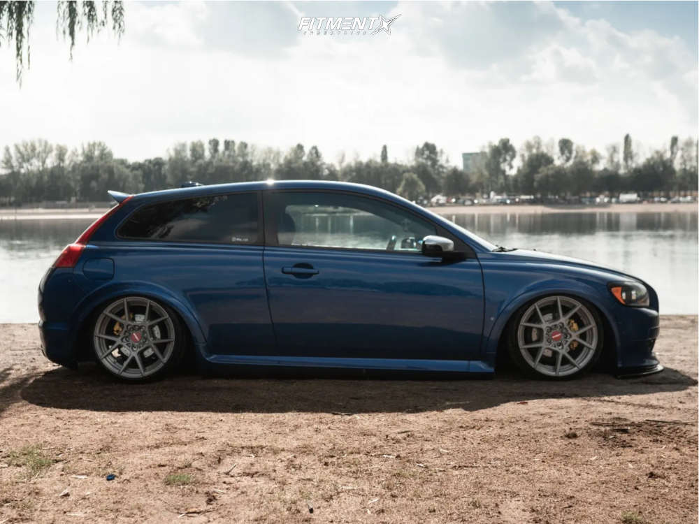 2008 Volvo C30 T5 R-Design with 18x8.5 Rotiform Kps and Hankook 205x35 ...