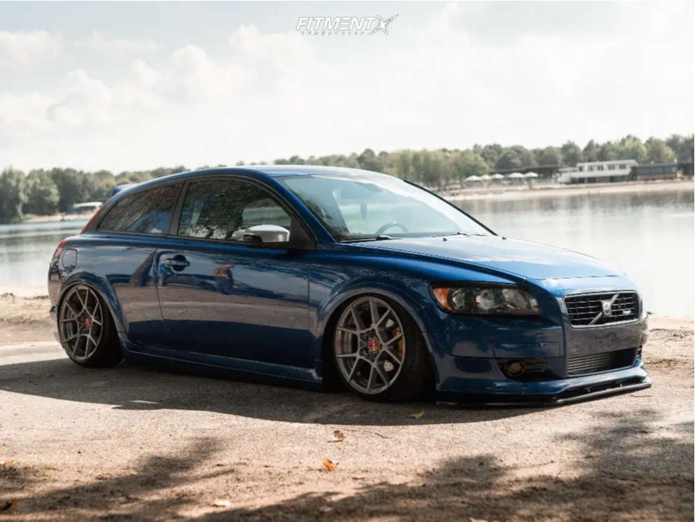 2008 Volvo C30 T5 R-Design with 18x8.5 Rotiform Kps and Hankook 205x35 ...
