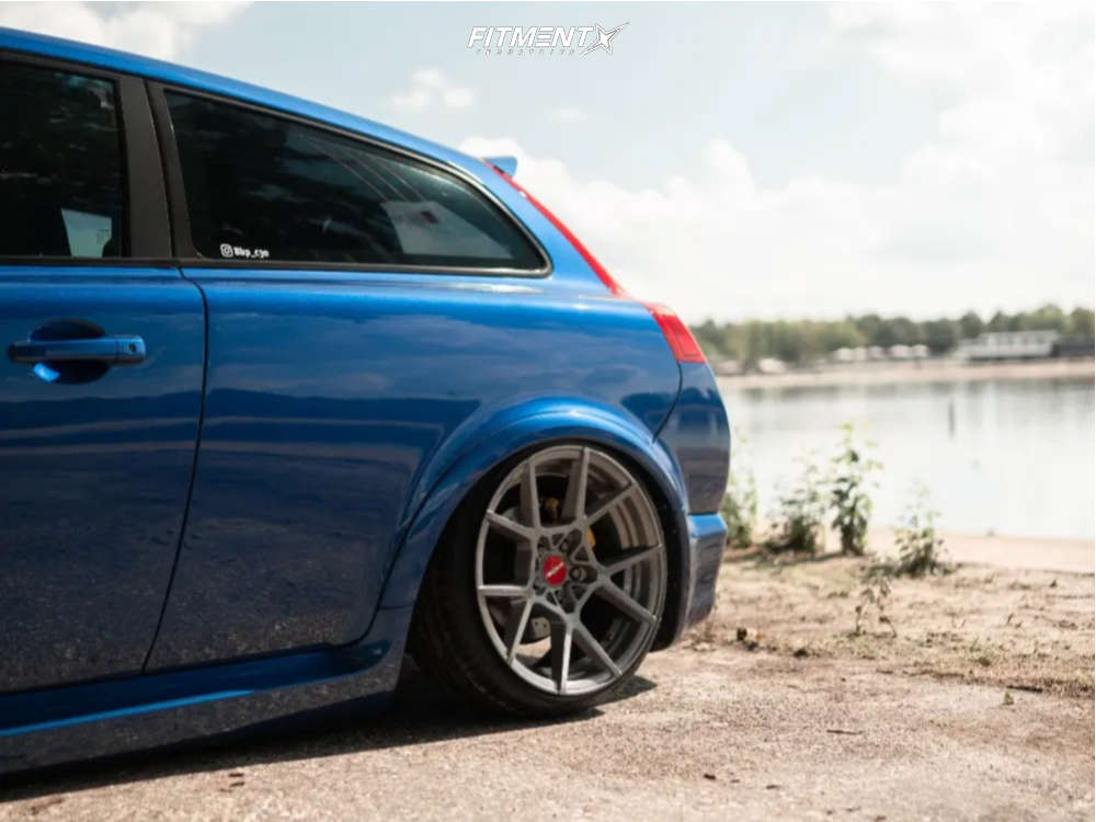 2008 Volvo C30 T5 R-Design with 18x8.5 Rotiform Kps and Hankook 205x35 ...