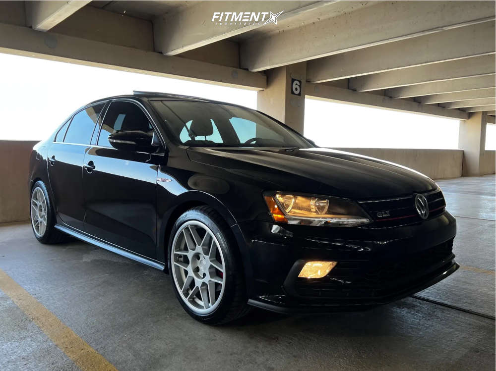 2017 Volkswagen Jetta GLI with 18x8.5 3SDM 0.09 and Michelin 235x35 on ...