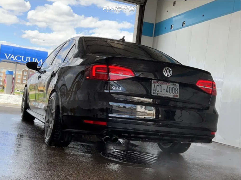 2017 Volkswagen Jetta GLI with 18x8.5 3SDM 0.09 and Michelin 235x35 on ...