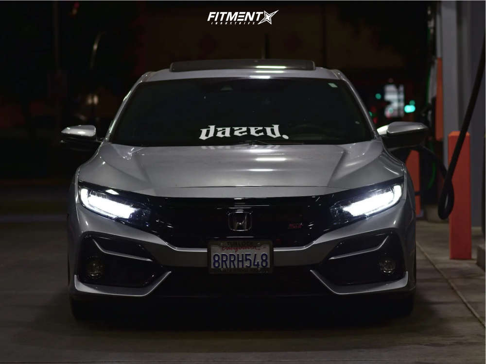 2020 Honda Civic Si with 18x8 Niche Essen and Goodyear 235x40 on ...