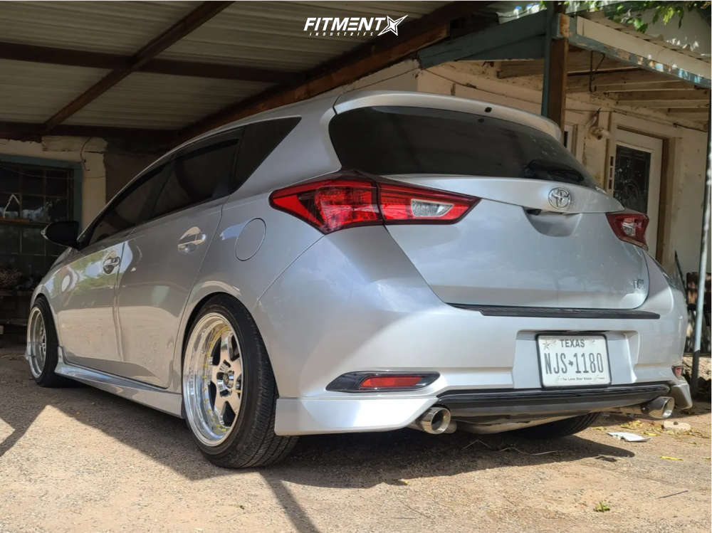 2017 Toyota Corolla IM Base with 17x9 JNC Jnc010 and Toyo Tires 225x40 ...