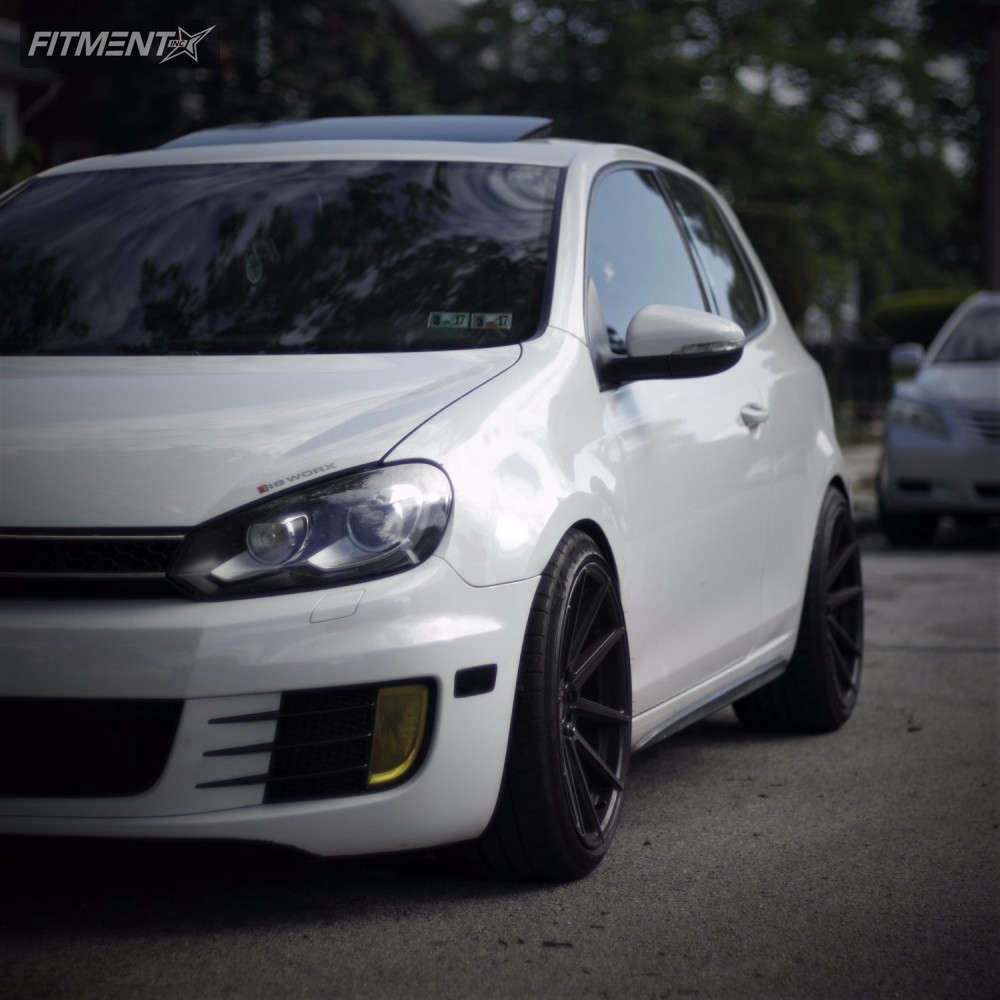 2010 Volkswagen GTI Base with 18x9.5 F1R F27 and Michelin 245x35 on ...