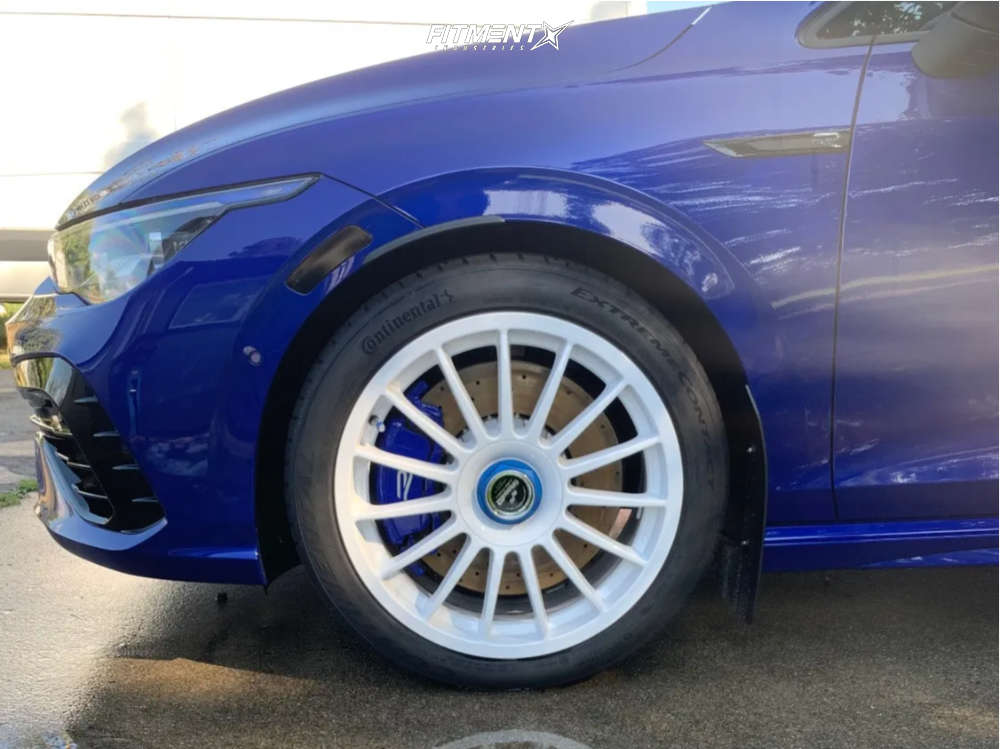 2022 Volkswagen Golf R Base with 18x8.5 Fifteen52 Podium and ...