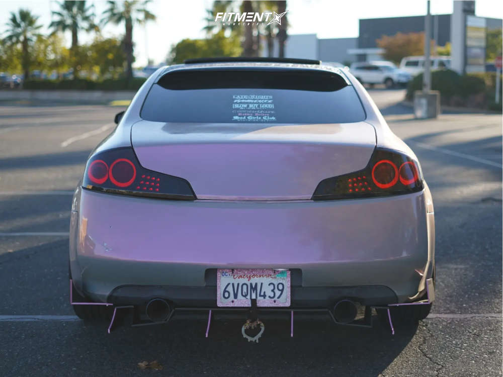 2004 INFINITI G35 Base with 19x9.5 Heritage Kokoro Monoc and ...