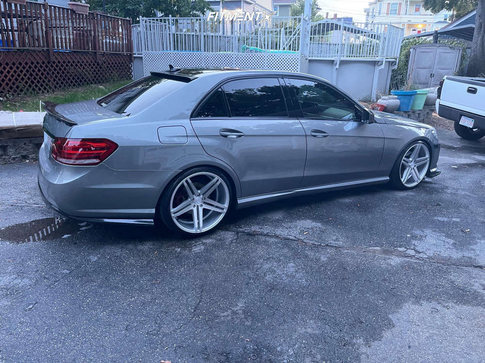 2013 Mercedes-Benz E350 4Matic with 20x9 Verde Parallax and Vercelli ...