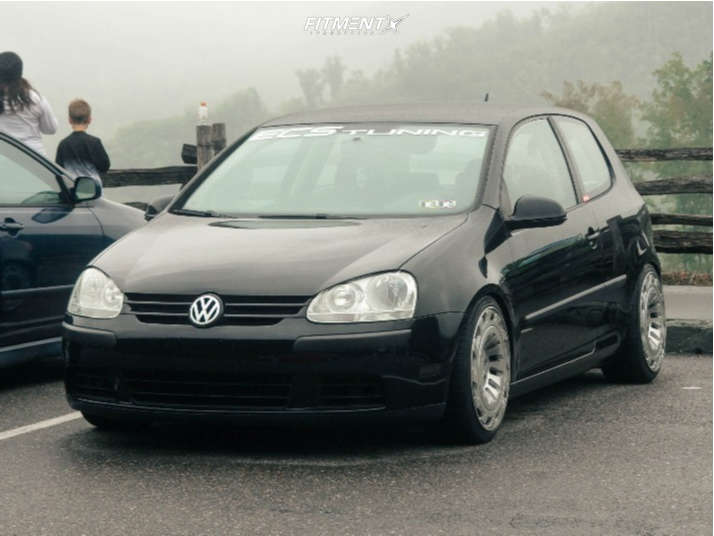 2009 Volkswagen Rabbit S with 18x8.5 Radi8 R8t12 and Hankook 205x40 on ...
