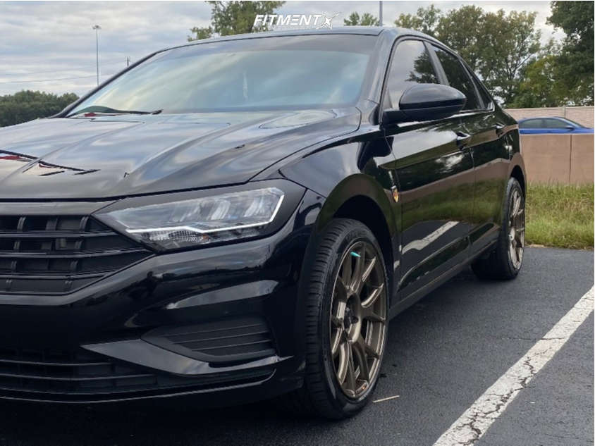 2021 Volkswagen Jetta SE with 18x8.5 Konig Ampliform and Lexani 235x40 ...