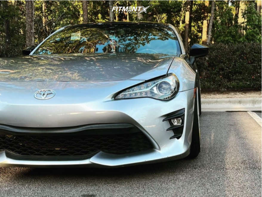 2018 Toyota 86 GT with 18x9.5 Work Vs Xx and Michelin 225x40 on Coilovers | 2421214 | Fitment ...
