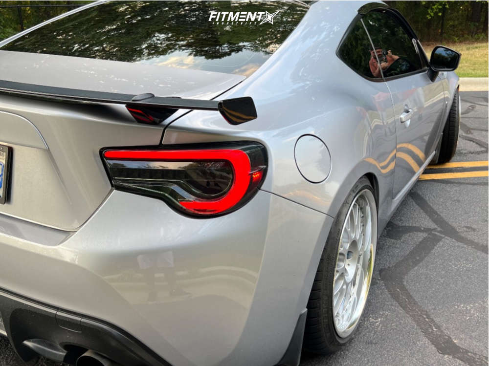 2018 Toyota 86 GT with 18x9.5 Work Vs Xx and Michelin 225x40 on Coilovers | 2421214 | Fitment ...
