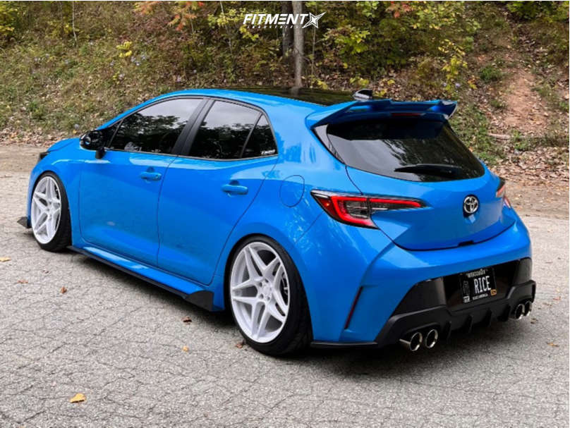 2022 Toyota Corolla SE with 18x9.5 Kansei Astro and Nitto 225x40 on ...