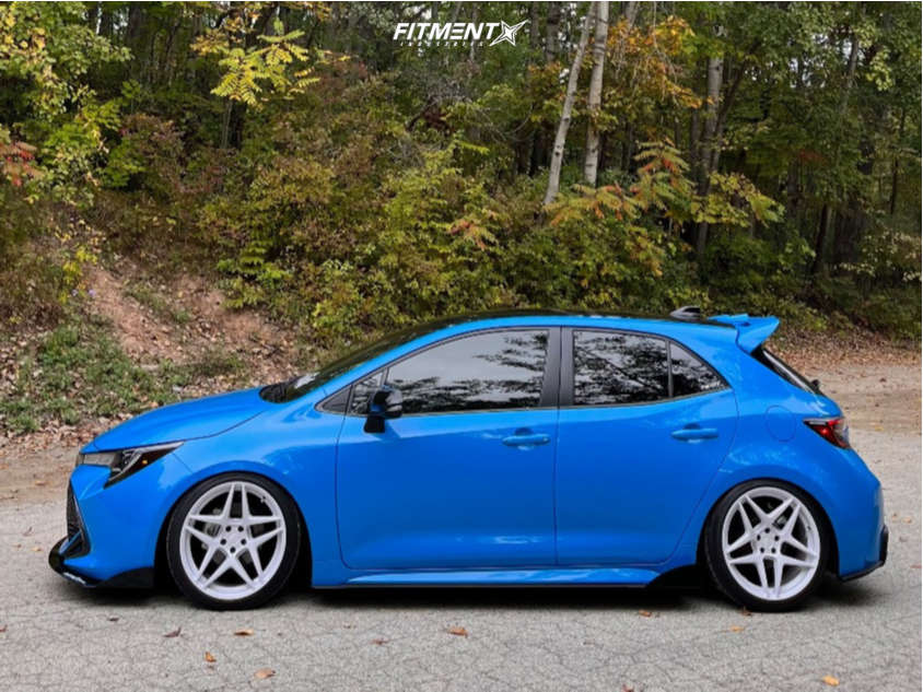 2022 Toyota Corolla SE with 18x9.5 Kansei Astro and Nitto 225x40 on ...