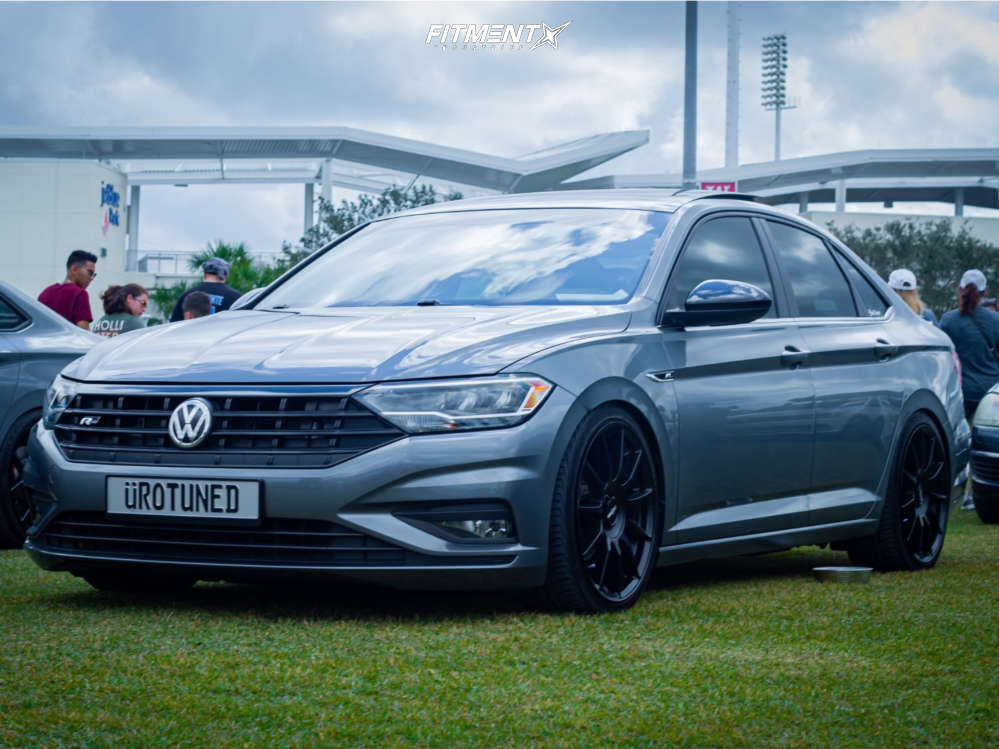 2019 Volkswagen Jetta R-Line with 19x8.5 Rotiform Dtm and Advanta ...