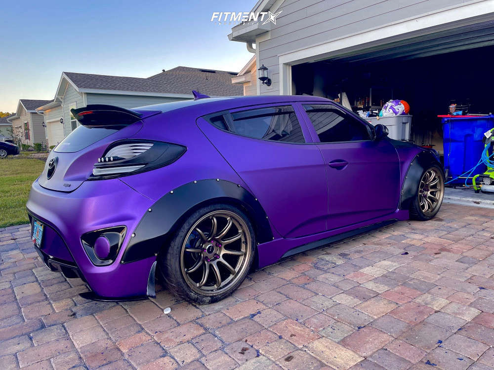 2016 Hyundai Veloster Turbo R-Spec with 18x10.5 AVID1 Av40 and Federal ...