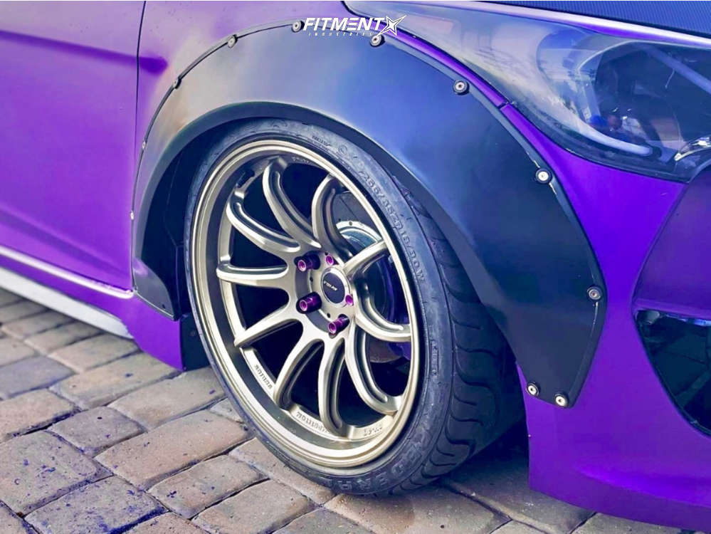 2016 Hyundai Veloster Turbo R-Spec with 18x10.5 AVID1 Av40 and Federal ...