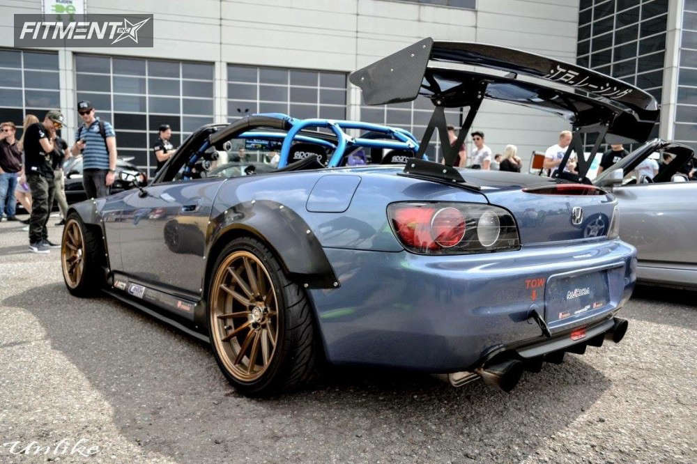 2002 Honda S2000 Base with 18x9.5 Cosmis Racing R1 and Yokohama 255x35 ...
