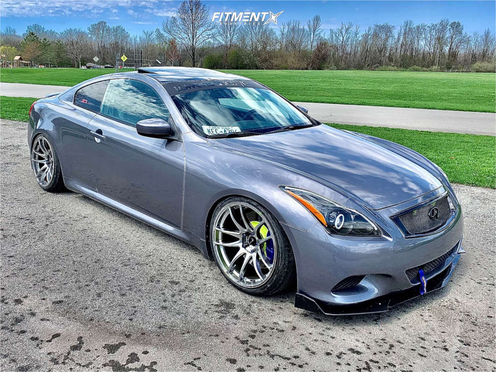 2008 INFINITI G37 Sport with 19x10.5 Vors Tr4 and Achilles 255x35 on ...