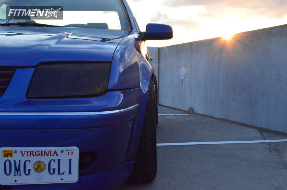 2005 Volkswagen Jetta GLI with 18x8.75 XXR 530 and Nankang 215x35 on ...