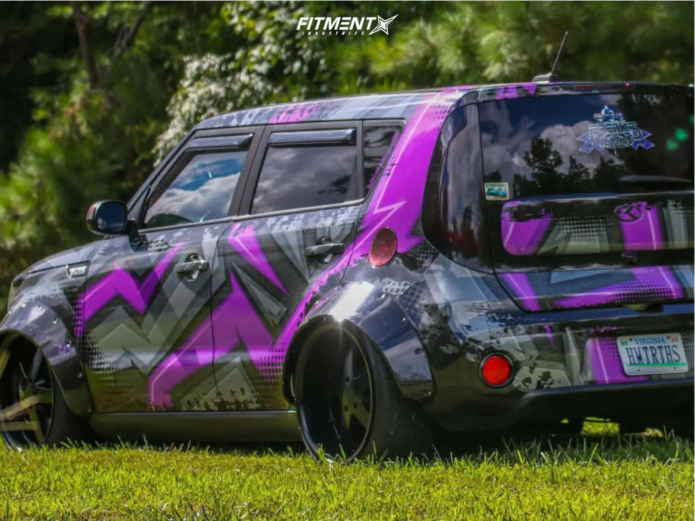 2017 Kia Soul EX with 20x9 XXR 968 and Lexani 235x35 on Air Suspension ...