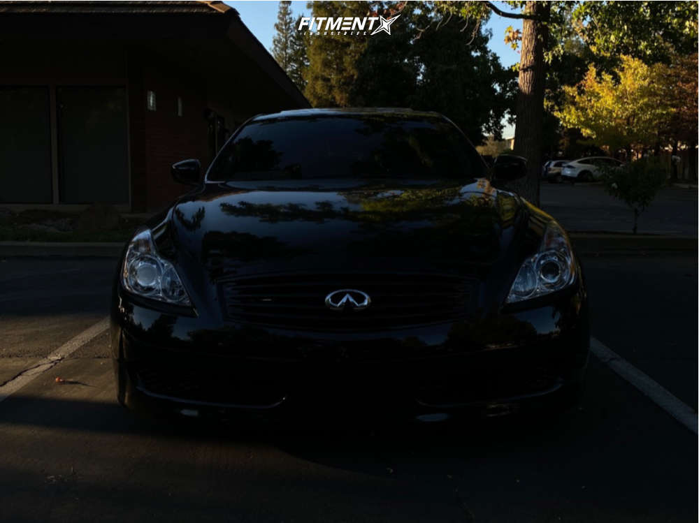 2009 INFINITI G37 Journey with 18x9.5 Anovia Titan and Vercelli 255x35 ...