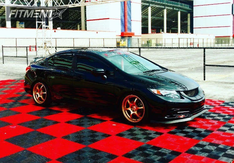 2014 Honda Civic Si with 18x8.5 AVID1 AV2 and Continental 225x40 on ...