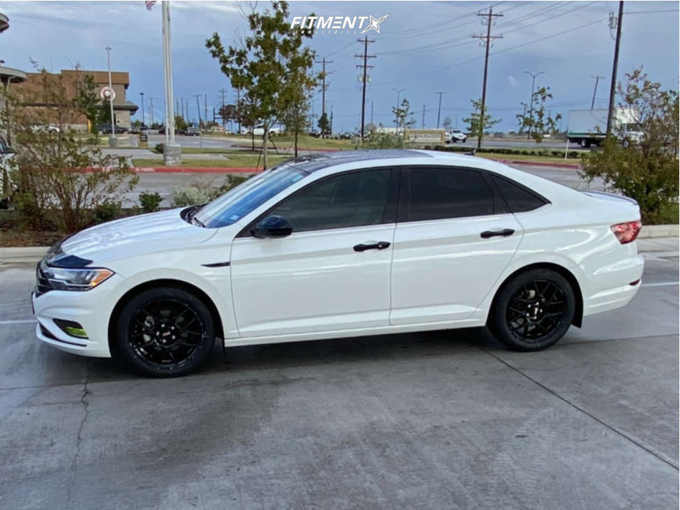 2021 Volkswagen Jetta R-Line with 17x7.5 BBS Xr and Pirelli 225x50 on ...