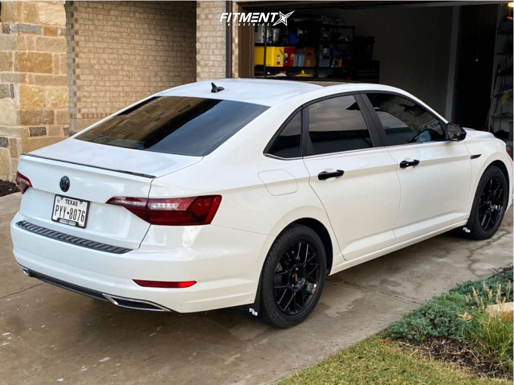 2021 Volkswagen Jetta R-Line with 17x7.5 BBS Xr and Pirelli 225x50 on ...