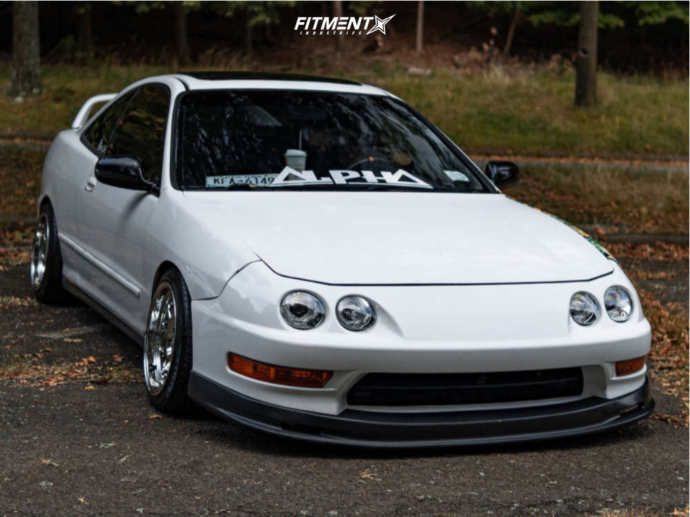 1998 Acura Integra GS-R with 15x8 Whistler Kr7 and Haida 195x45 on ...