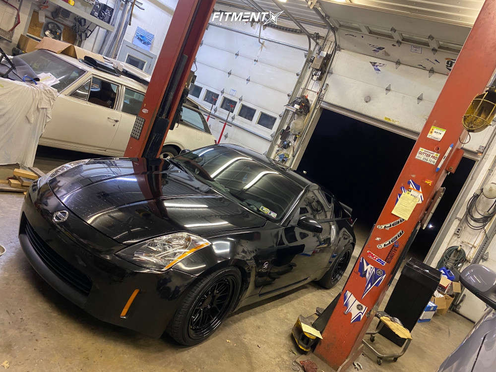 2003 Nissan 350Z Enthusiast with 18x9.5 Aodhan Ds06 and Delinte 245x40 ...