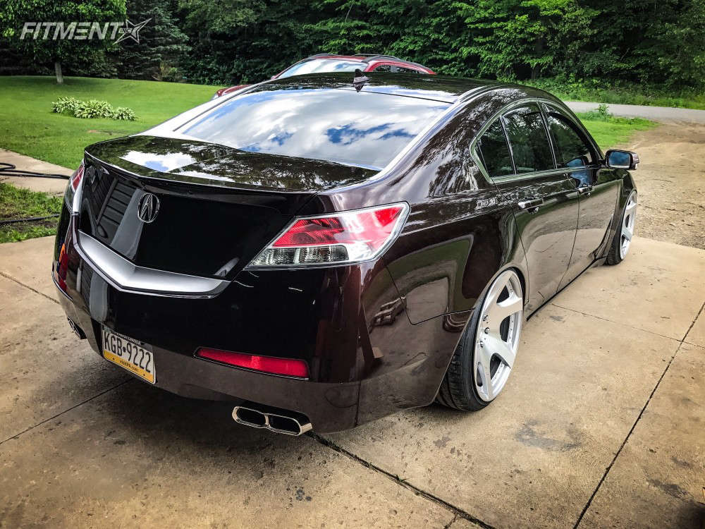 2009 Acura TL Base with 20x10.5 MRR Vp3 and Toyo Tires 245x35 on Air ...