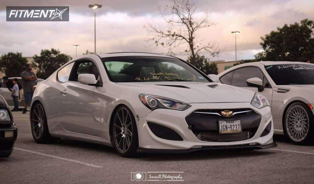 2013 Hyundai Genesis Coupe 3.8 Grand Touring with 19x8.5 Verde Quantum ...