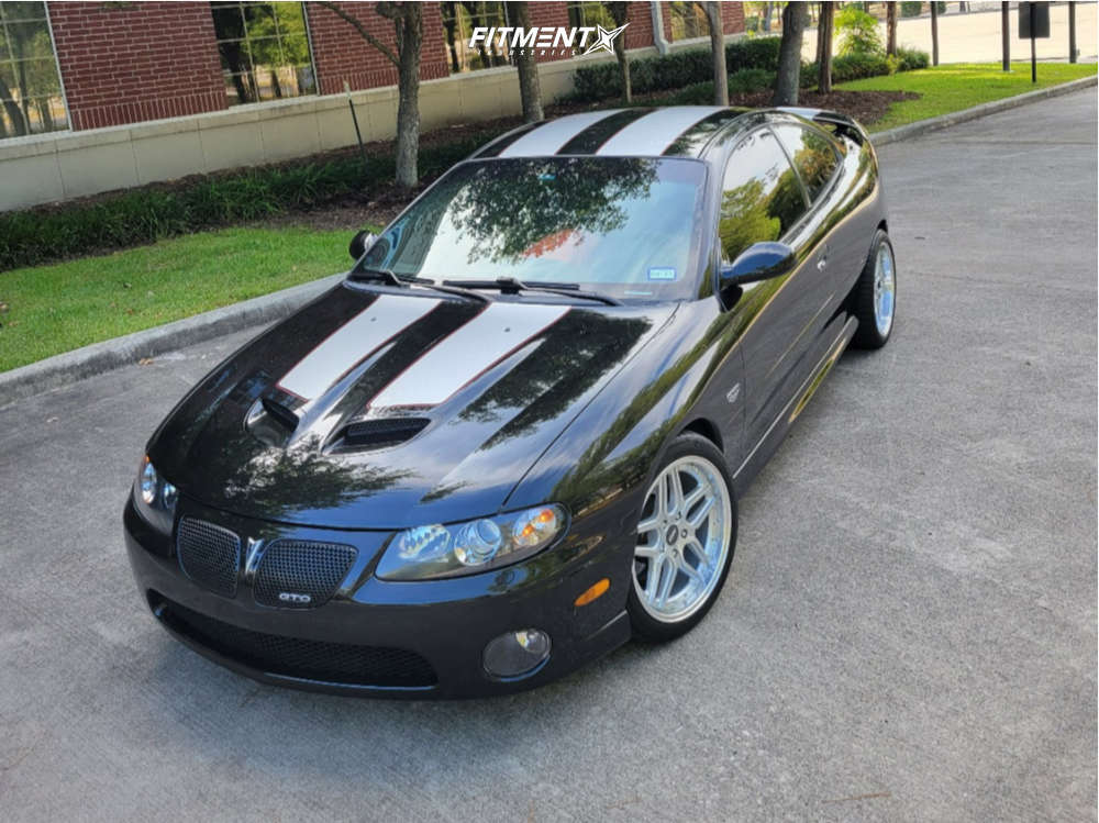 2005 Pontiac GTO Base with 18x8.5 ESR CS15 and Continental 235x40 on ...