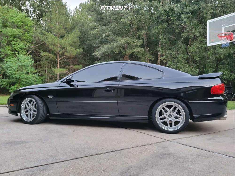 2005 Pontiac GTO Base with 18x8.5 ESR CS15 and Continental 235x40 on ...