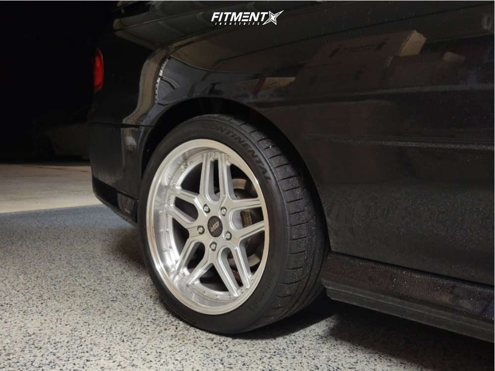 2005 Pontiac GTO Base with 18x8.5 ESR CS15 and Continental 235x40 on ...