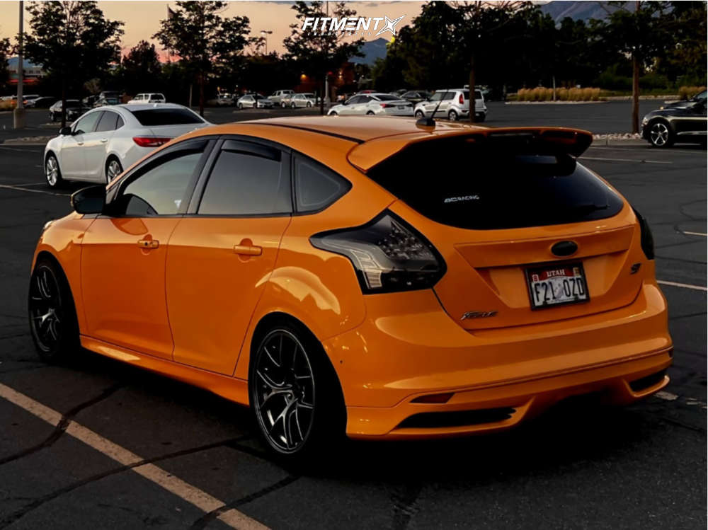 2013 Ford Focus ST with 18x9.5 Rota Kb-r and Toyo Tires 255x40 on ...