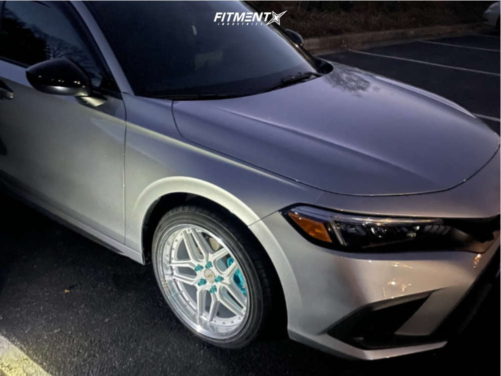 2022 Honda Civic Sport with 18x9.5 ESR CS15 and Vercelli 235x40 on ...