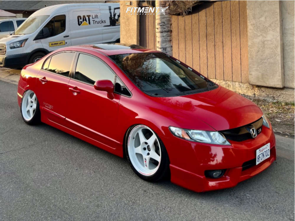 2009 Honda Civic Si with 18x9.5 Desmond Regamaster Evo Ii and Falken 255x30 on Air Suspension ...