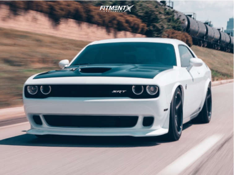 2017 Dodge Challenger SRT Hellcat with 20x10.5 Ferrada Fr4 and Pirelli ...