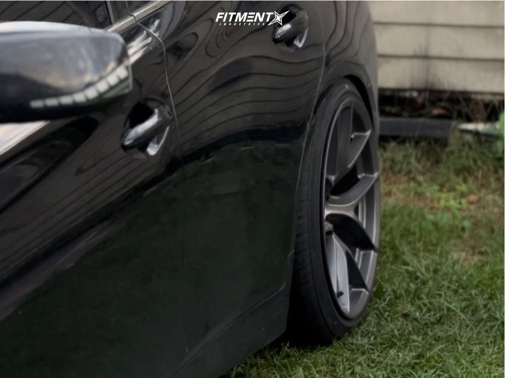 2014 INFINITI Q50 Premium with 19x10.5 ESR Rf2 and Vercelli 255x35 on ...