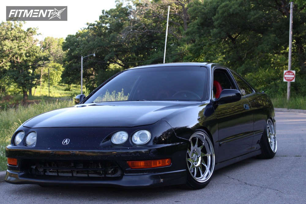 2000 Acura Integra LS with 16x8 Whistler Kr7 and Falken 165x50 on ...