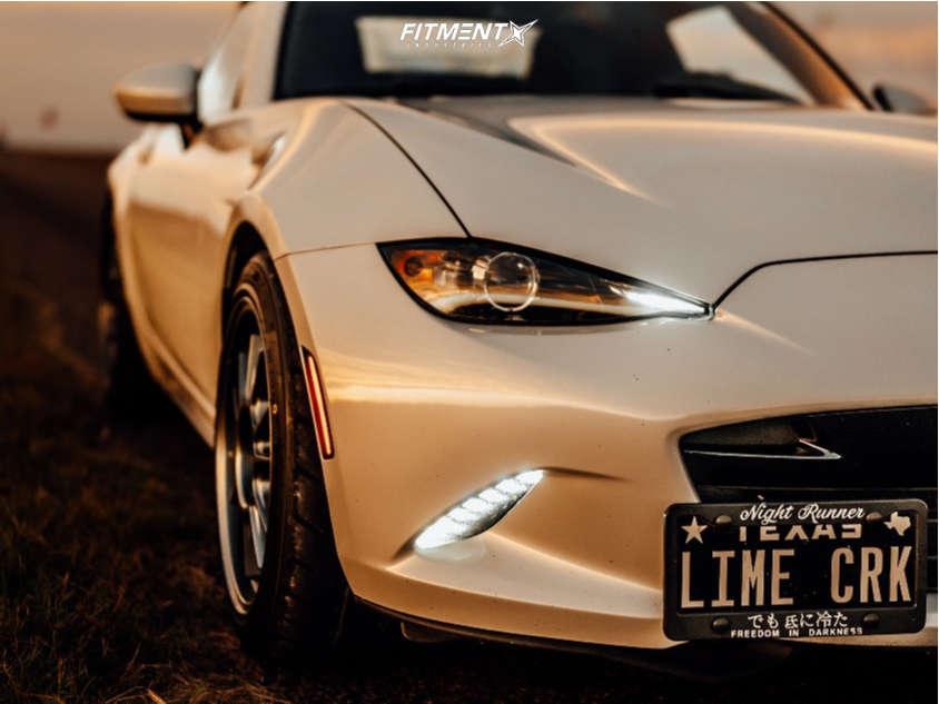 2019 Mazda MX-5 Miata RF Grand Touring with 17x9 Konig Hypergram and ...