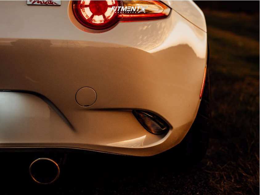 2019 Mazda MX-5 Miata RF Grand Touring with 17x9 Konig Hypergram and ...